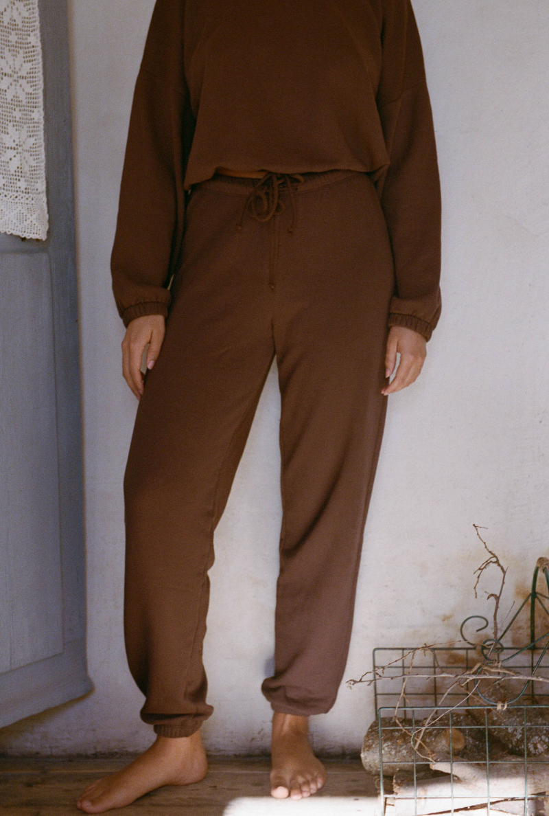 Junko Brown sweatpants in organic cotton - Nénés - Responsible Wardrobe ...